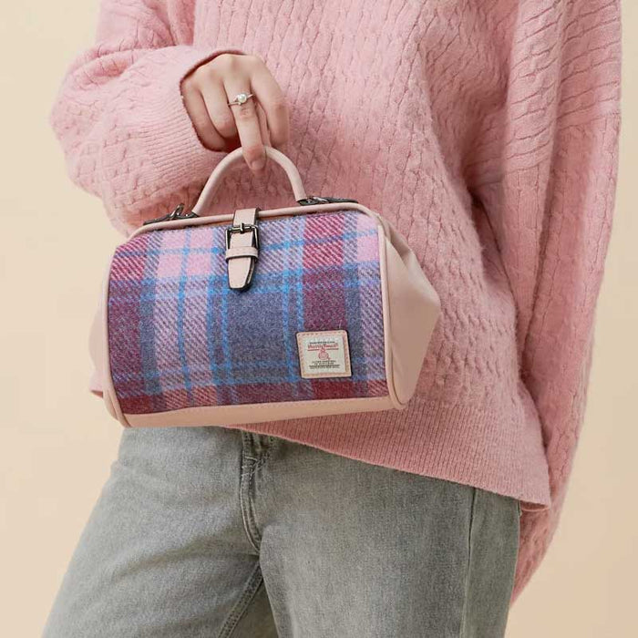 Harris Tweed Scotland - Cloths, Fabrics, Bags, Blazers, Purses & More